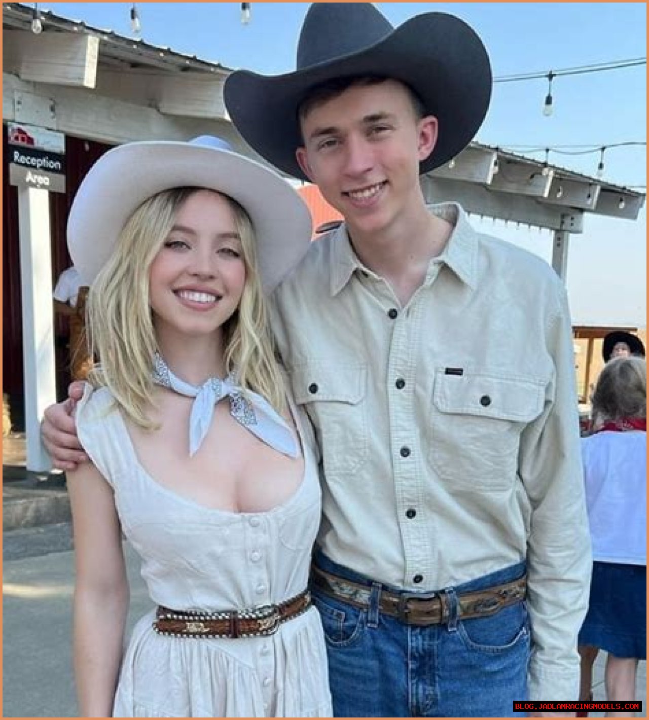 Sydney Sweeney Age, Net Worth, Boyfriend, Family & Biography